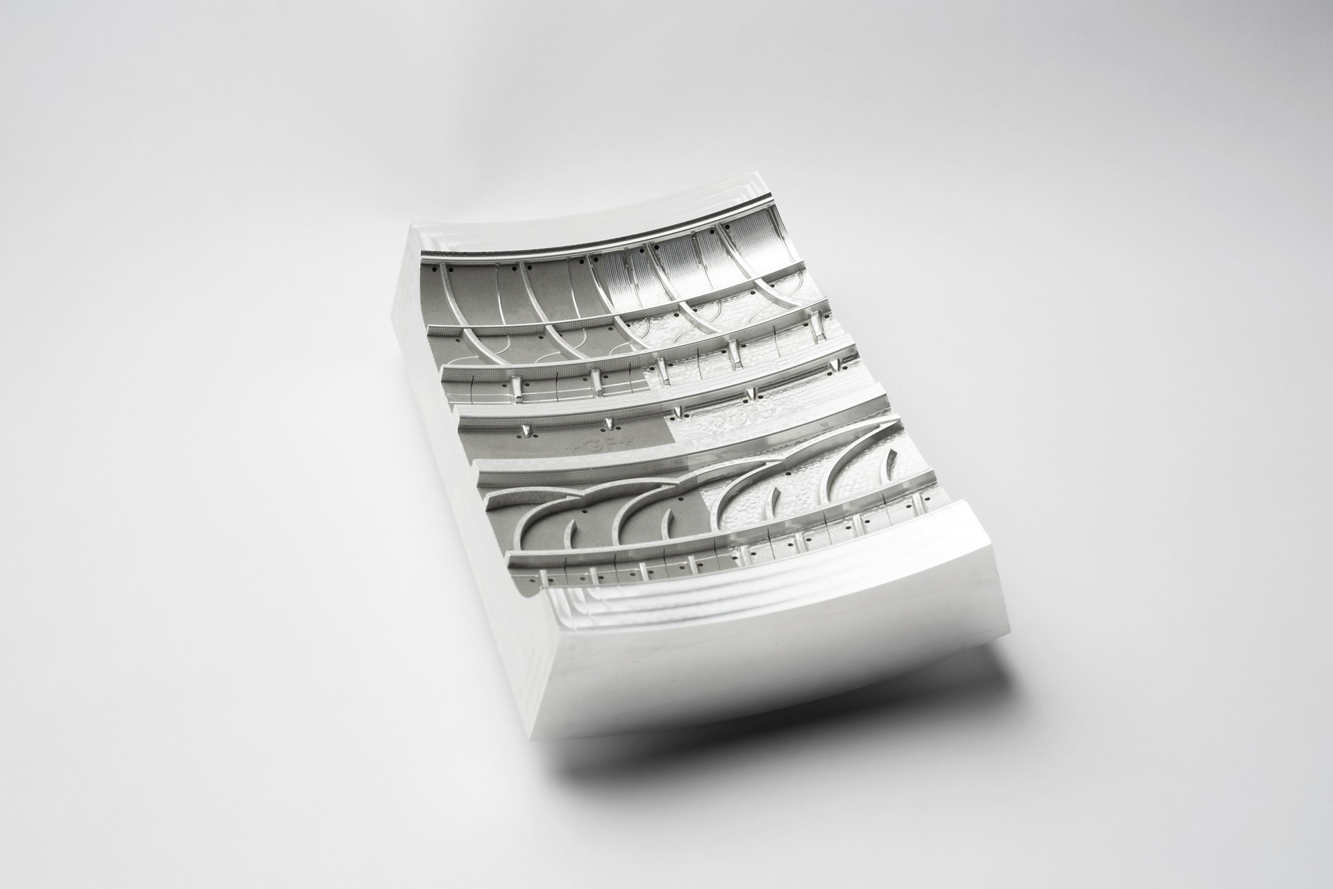 Industries - Automotive - Tire mold solution